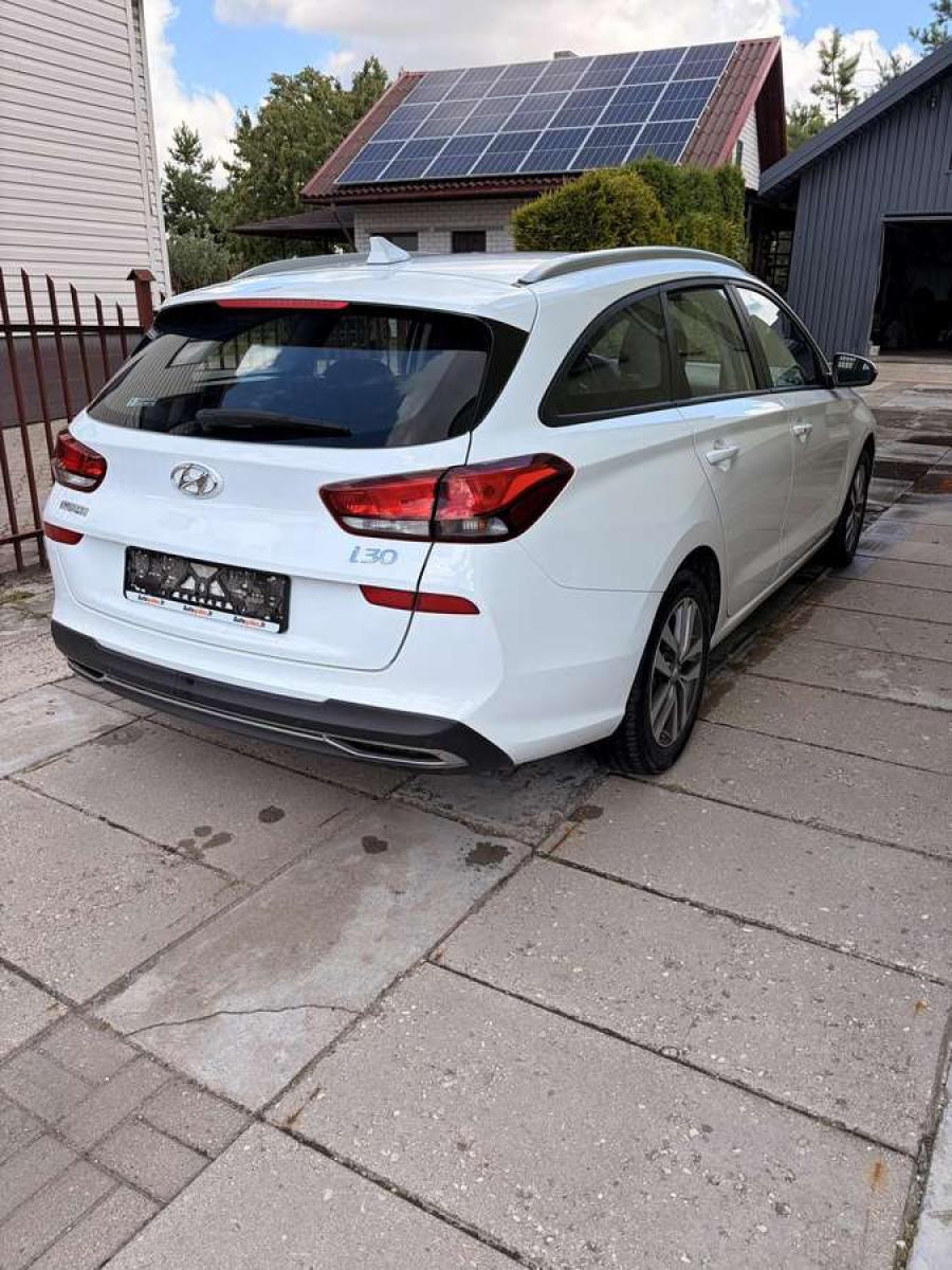 Белый Хендай i30 2020 в Мариямполе, объемом двигателя 1.60 л и пробегом 110 тыс. км за 6200 €, фото 6 на AUTOMOTO.COM.LV