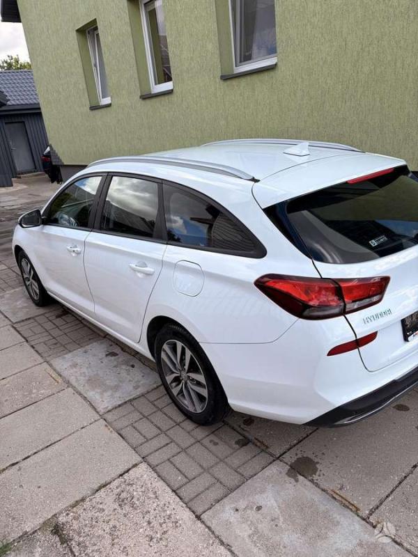 White Hyundai i30 2020 in Marijampole, with an engine capacity of 1.60 L and mileage of 110 thousand km for 6200 €, photo 7 on AUTOMOTO.COM.LV