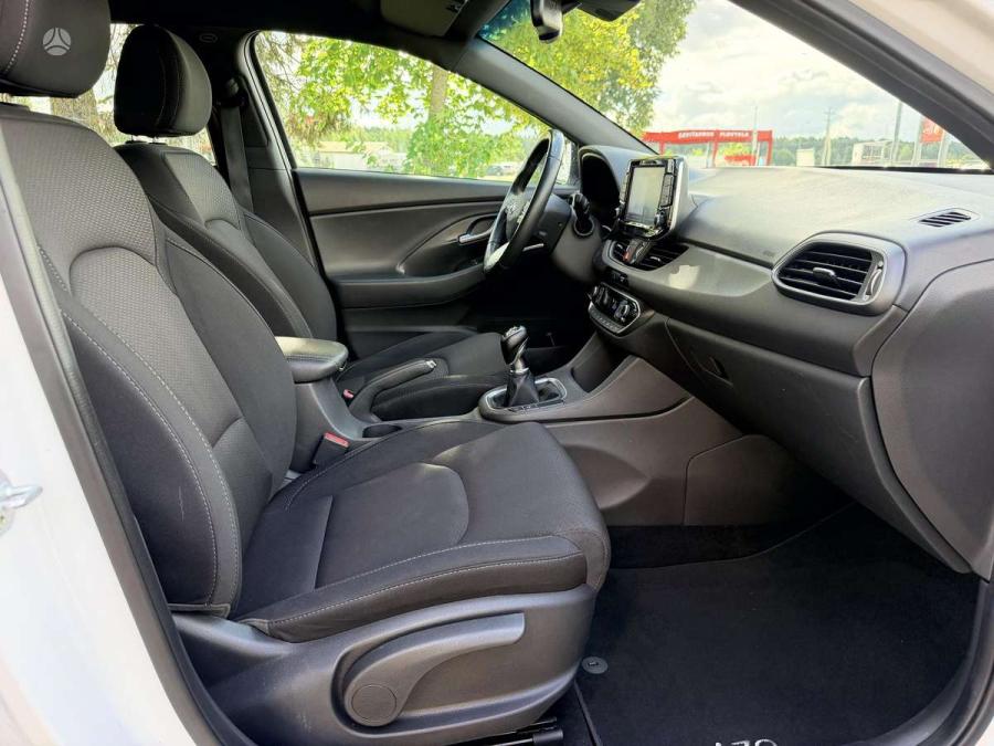 Balts Hyundai i30 2020 Tauragė, ar dzinēja tilpumu 1.60 L un nobraukumu 147 tūkst. km par 8299 €, foto 32 vietnē AUTOMOTO.COM.LV
