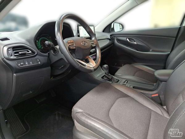 Balts Hyundai i30 2021 Kauņa, ar dzinēja tilpumu 1.60 L un nobraukumu 60 tūkst. km par 23193 €, foto 9 vietnē AUTOMOTO.COM.LV