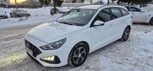White Hyundai i30 2021 in Taurage, with an engine capacity of 1.60 L and mileage of 180 thousand km for 8900 €, photo 2 on AUTOMOTO.COM.LV