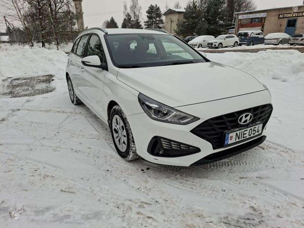 Белый Хендай i30 2021 в Вильнюс, объемом двигателя 1.60 л и пробегом 168 тыс. км за 7900 €, фото 1 на AUTOMOTO.COM.LV