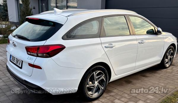 Белый Хендай i30 2021 в Пярну, объемом двигателя 1.60 л и пробегом 108 тыс. км за 10990 €, фото 5 на AUTOMOTO.COM.LV