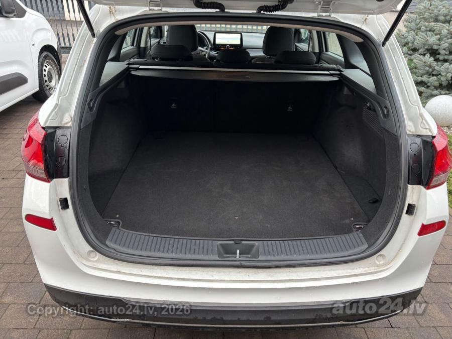 Белый Хендай i30 2021 в Пярну, объемом двигателя 1.60 л и пробегом 108 тыс. км за 10990 €, фото 9 на AUTOMOTO.COM.LV