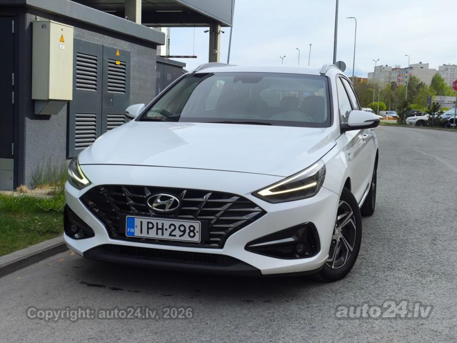 Белый Хендай i30 2021 в Таллин, объемом двигателя 1.00 л и пробегом 69 тыс. км за 14998 €, фото 1 на AUTOMOTO.COM.LV