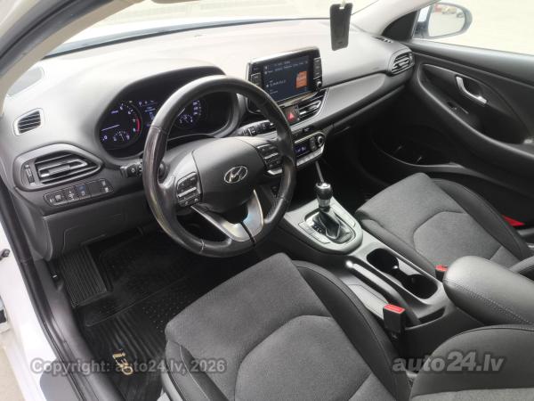 Balts Hyundai i30 2021 Tallina, ar dzinēja tilpumu 1.00 L un nobraukumu 69 tūkst. km par 14998 €, foto 8 vietnē AUTOMOTO.COM.LV