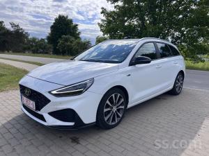 White Hyundai i30 2021 in Limbazi, with an engine capacity of 1.60 L and mileage of 69 thousand km for 15550 €, photo  on AUTOMOTO.COM.LV