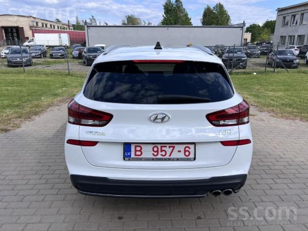 Белый Хендай i30 2021 в Лимбажи, объемом двигателя 1.60 л и пробегом 69 тыс. км за 15550 €, фото 5 на AUTOMOTO.COM.LV