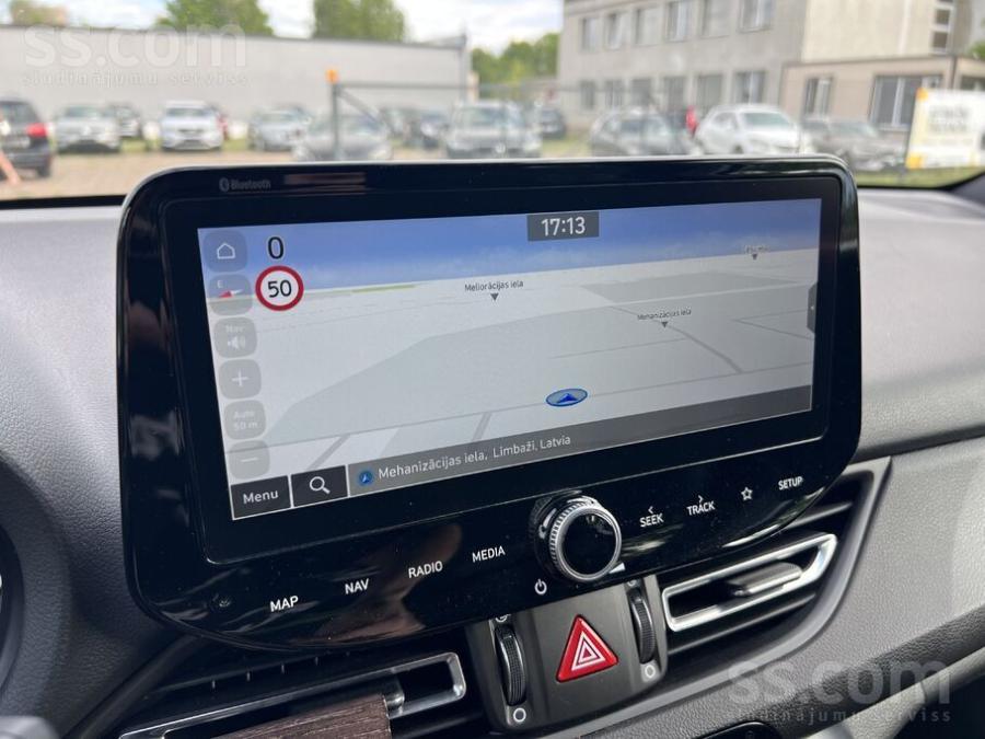 Белый Хендай i30 2021 в Лимбажи, объемом двигателя 1.60 л и пробегом 69 тыс. км за 15550 €, фото 15 на AUTOMOTO.COM.LV