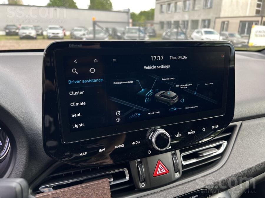 Белый Хендай i30 2021 в Лимбажи, объемом двигателя 1.60 л и пробегом 69 тыс. км за 15550 €, фото 18 на AUTOMOTO.COM.LV