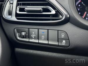 Белый Хендай i30 2021 в Лимбажи, объемом двигателя 1.60 л и пробегом 69 тыс. км за 15550 €, фото 25 на AUTOMOTO.COM.LV
