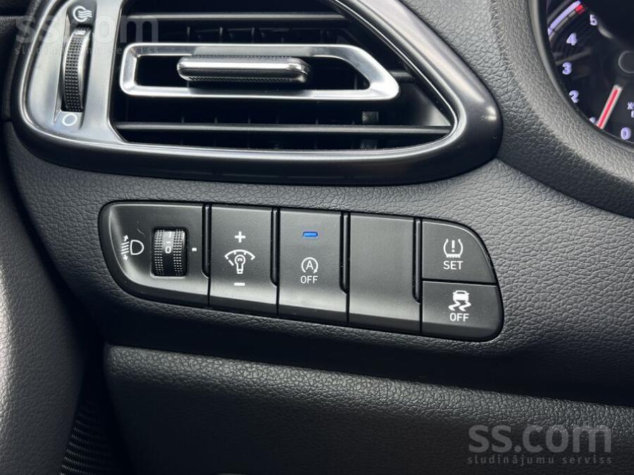 Белый Хендай i30 2021 в Лимбажи, объемом двигателя 1.60 л и пробегом 69 тыс. км за 15550 €, фото 25 на AUTOMOTO.COM.LV