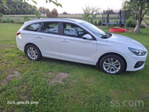 Белый Хендай i30 2021 в Валмиера, объемом двигателя 1.50 л и пробегом 111 тыс. км за 9100 €, фото  на AUTOMOTO.COM.LV