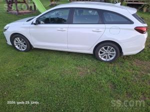 Белый Хендай i30 2021 в Валмиера, объемом двигателя 1.50 л и пробегом 111 тыс. км за 9100 €, фото 4 на AUTOMOTO.COM.LV