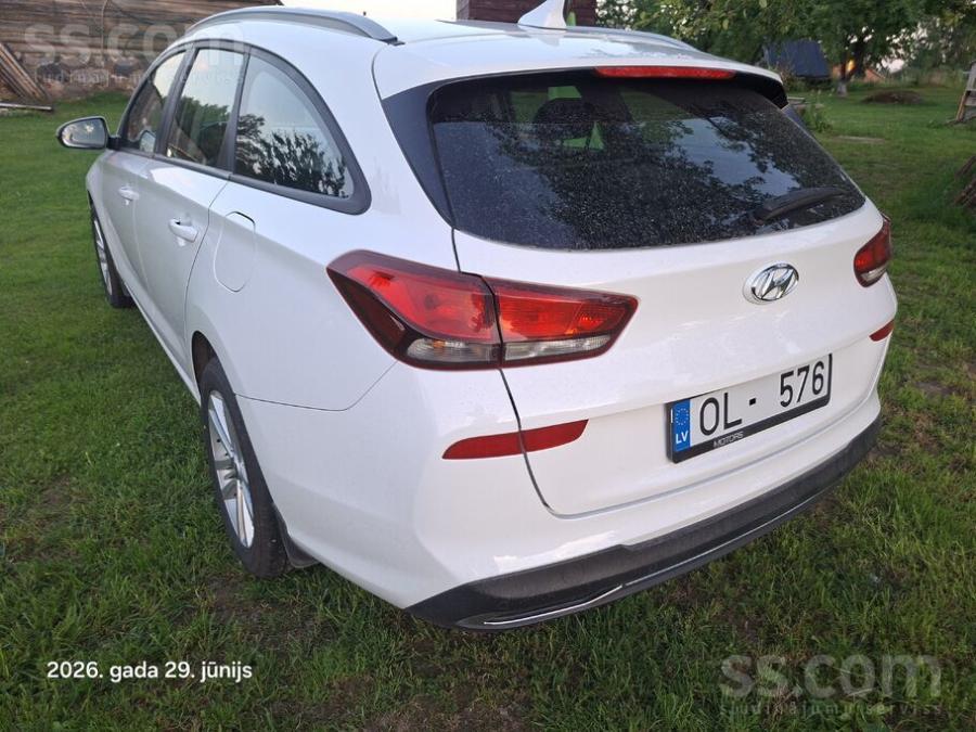 Белый Хендай i30 2021 в Валмиера, объемом двигателя 1.50 л и пробегом 111 тыс. км за 9100 €, фото 5 на AUTOMOTO.COM.LV