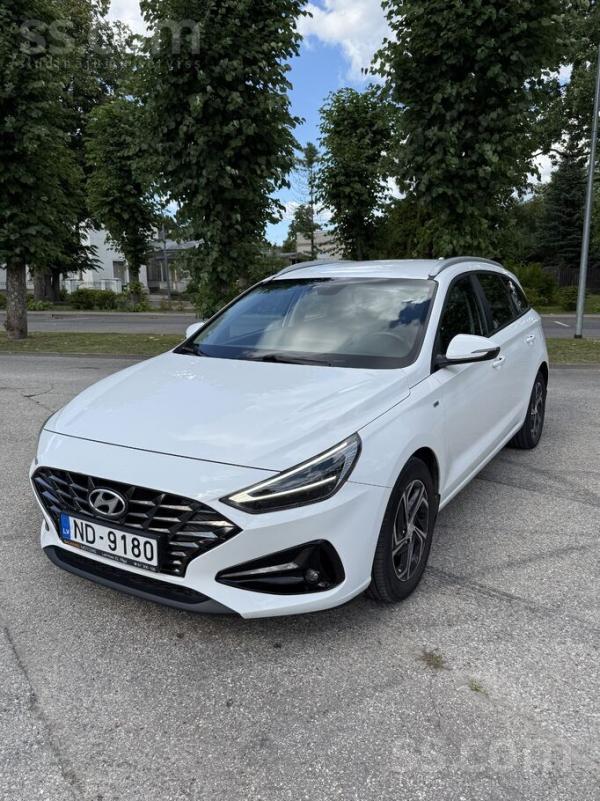 Balts Hyundai i30 2022 Jūrmala, ar dzinēja tilpumu 1.00 L un nobraukumu 96 tūkst. km par 13500 €, foto 1 vietnē AUTOMOTO.COM.LV