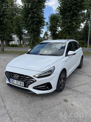 Balts Hyundai i30 2022 Jūrmala, ar dzinēja tilpumu 1.00 L un nobraukumu 96 tūkst. km par 13500 €, foto  vietnē AUTOMOTO.COM.LV