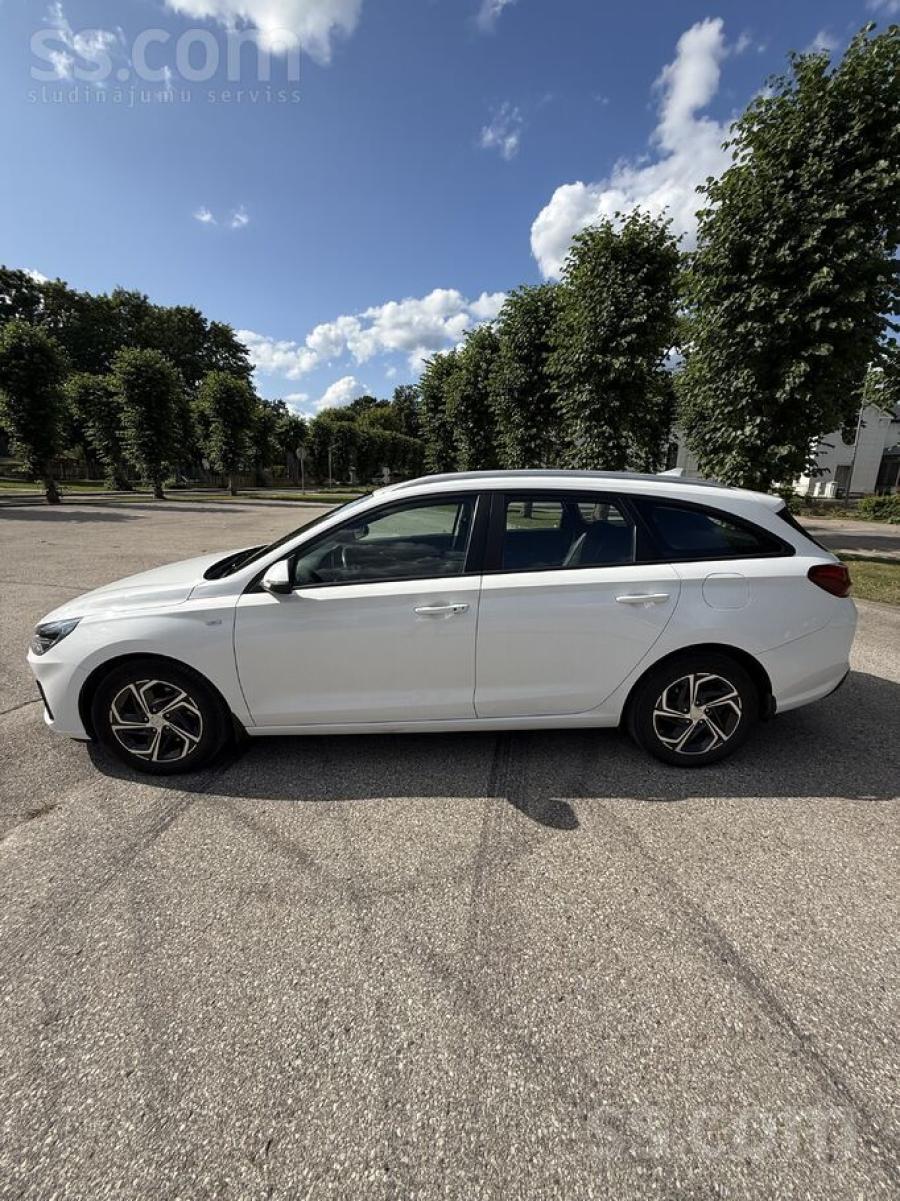 Balts Hyundai i30 2022 Jūrmala, ar dzinēja tilpumu 1.00 L un nobraukumu 96 tūkst. km par 13500 €, foto 7 vietnē AUTOMOTO.COM.LV