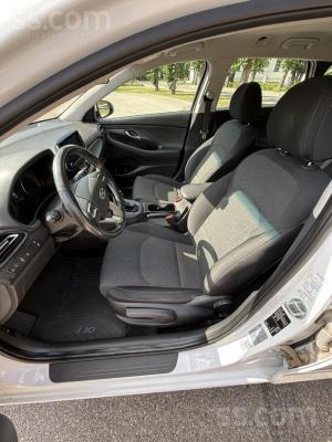 Balts Hyundai i30 2022 Jūrmala, ar dzinēja tilpumu 1.00 L un nobraukumu 96 tūkst. km par 13500 €, foto 8 vietnē AUTOMOTO.COM.LV