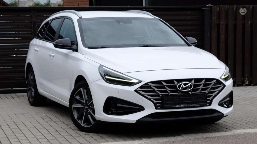 Balts Hyundai i30 2022 Marijampole, ar dzinēja tilpumu 1.60 L un nobraukumu 226 tūkst. km par 9990 €, foto 3 vietnē AUTOMOTO.COM.LV