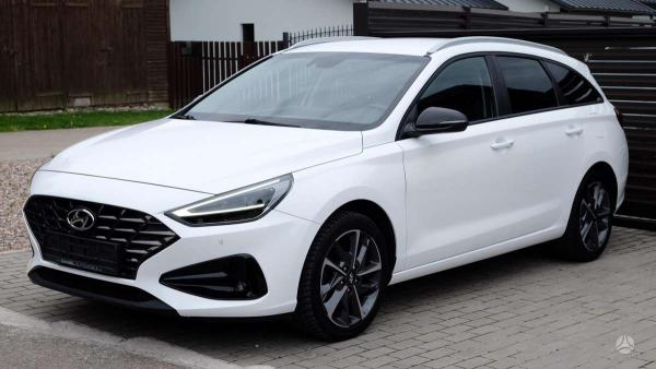 Balts Hyundai i30 2022 Marijampole, ar dzinēja tilpumu 1.60 L un nobraukumu 226 tūkst. km par 9990 €, foto 3 vietnē AUTOMOTO.COM.LV