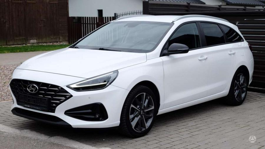 Balts Hyundai i30 2022 Marijampole, ar dzinēja tilpumu 1.60 L un nobraukumu 226 tūkst. km par 9990 €, foto 4 vietnē AUTOMOTO.COM.LV