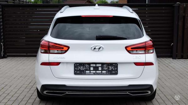 Balts Hyundai i30 2022 Marijampole, ar dzinēja tilpumu 1.60 L un nobraukumu 226 tūkst. km par 9990 €, foto 8 vietnē AUTOMOTO.COM.LV