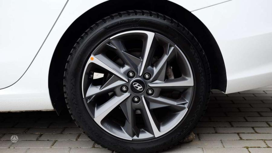 Balts Hyundai i30 2022 Marijampole, ar dzinēja tilpumu 1.60 L un nobraukumu 226 tūkst. km par 9990 €, foto 16 vietnē AUTOMOTO.COM.LV
