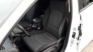 Balts Hyundai i30 2022 Marijampole, ar dzinēja tilpumu 1.60 L un nobraukumu 226 tūkst. km par 9990 €, foto 23 vietnē AUTOMOTO.COM.LV