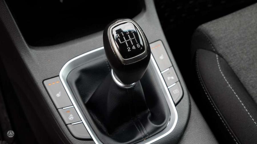 Balts Hyundai i30 2022 Marijampole, ar dzinēja tilpumu 1.60 L un nobraukumu 226 tūkst. km par 9990 €, foto 38 vietnē AUTOMOTO.COM.LV