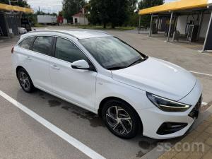 Balts Hyundai i30 2023 Aizkraukle, ar dzinēja tilpumu 1.50 L un nobraukumu 54 tūkst. km par 17500 €, foto  vietnē AUTOMOTO.COM.LV