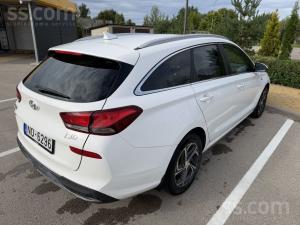 Balts Hyundai i30 2023 Aizkraukle, ar dzinēja tilpumu 1.50 L un nobraukumu 54 tūkst. km par 17500 €, foto 3 vietnē AUTOMOTO.COM.LV