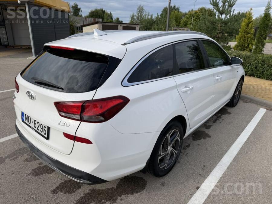 Balts Hyundai i30 2023 Aizkraukle, ar dzinēja tilpumu 1.50 L un nobraukumu 54 tūkst. km par 17500 €, foto 3 vietnē AUTOMOTO.COM.LV