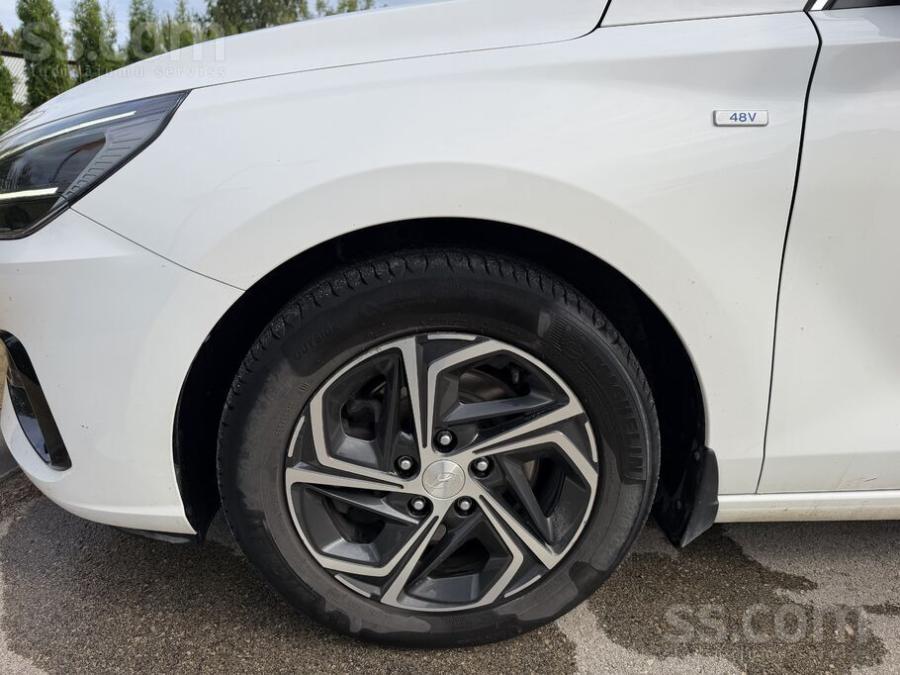 Balts Hyundai i30 2023 Aizkraukle, ar dzinēja tilpumu 1.50 L un nobraukumu 54 tūkst. km par 17500 €, foto 8 vietnē AUTOMOTO.COM.LV
