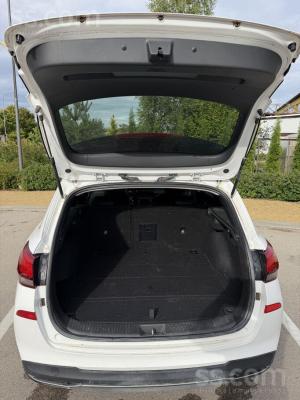 Balts Hyundai i30 2023 Aizkraukle, ar dzinēja tilpumu 1.50 L un nobraukumu 54 tūkst. km par 17500 €, foto 9 vietnē AUTOMOTO.COM.LV