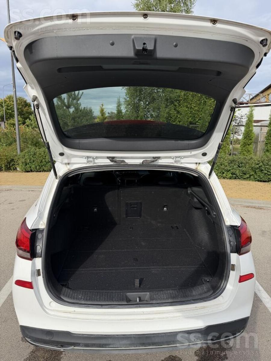 Balts Hyundai i30 2023 Aizkraukle, ar dzinēja tilpumu 1.50 L un nobraukumu 54 tūkst. km par 17500 €, foto 9 vietnē AUTOMOTO.COM.LV