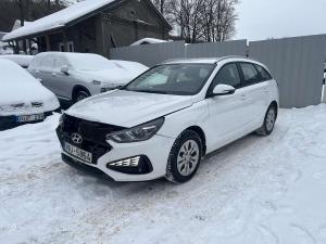 White Hyundai i30 2024 in Kaunas, with an engine capacity of 1.50 L and mileage of 84 thousand km for 7400 €, photo 2 on AUTOMOTO.COM.LV