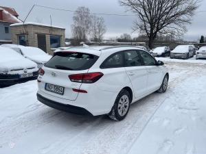 White Hyundai i30 2024 in Kaunas, with an engine capacity of 1.50 L and mileage of 84 thousand km for 7400 €, photo 3 on AUTOMOTO.COM.LV