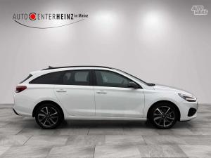White Hyundai i30 2025 in Kaunas, with an engine capacity of 1.50 L and mileage of 16 thousand km for 27447 €, photo 4 on AUTOMOTO.COM.LV