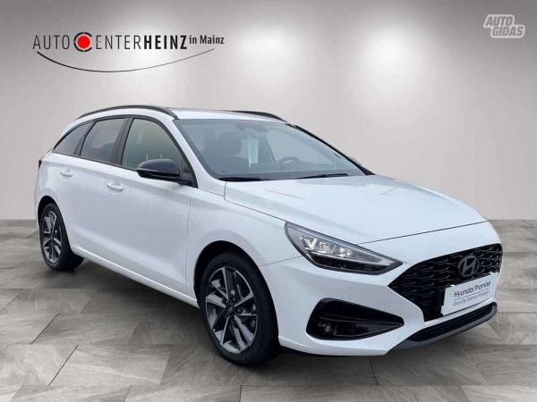 Balts Hyundai i30 2025 Kauņa, ar dzinēja tilpumu 1.50 L un nobraukumu 24 tūkst. km par 26417 €, foto 3 vietnē AUTOMOTO.COM.LV