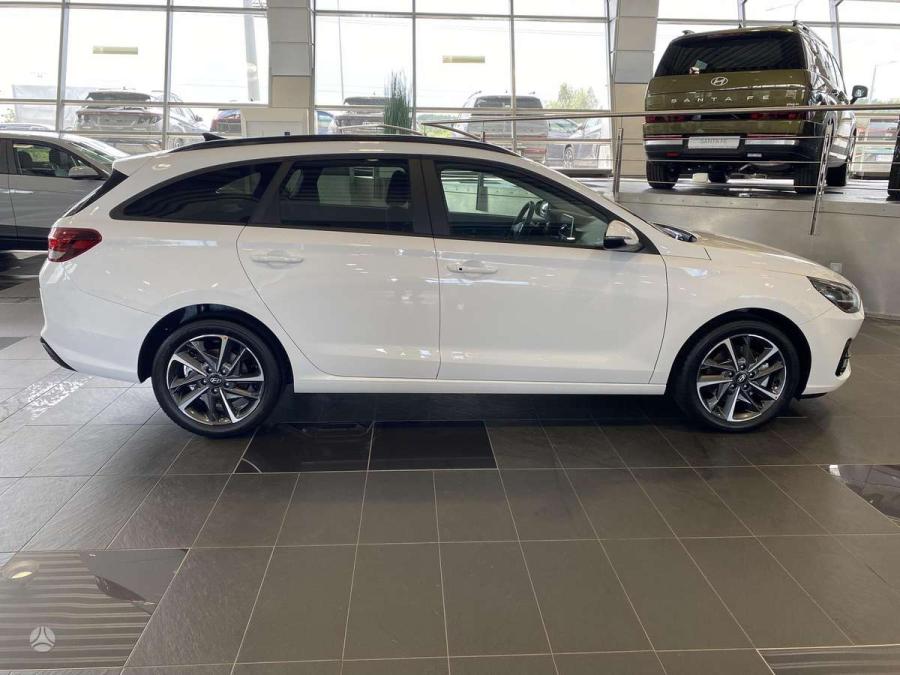 Balts Hyundai i30 2026 Viļņa, ar dzinēja tilpumu 1.60 L un nobraukumu 0 tūkst. km par 30498 €, foto 4 vietnē AUTOMOTO.COM.LV