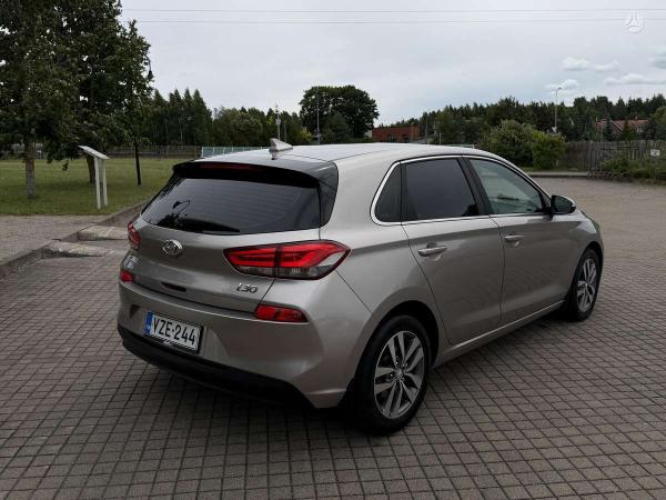 Желтый Хендай i30 2017 в Шяуляй, объемом двигателя 1.58 л и пробегом 190 тыс. км за 7400 €, фото 7 на AUTOMOTO.COM.LV