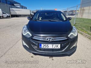 Melns Hyundai i40 2012 Tallina, ar dzinēja tilpumu 1.70 L un nobraukumu 303 tūkst. km par 3300 €, foto 6 vietnē AUTOMOTO.COM.LV