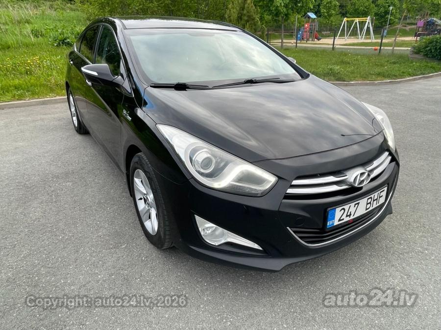 Melns Hyundai i40 2012 Tallina, ar dzinēja tilpumu 1.70 L un nobraukumu 264 tūkst. km par 3600 €, foto 1 vietnē AUTOMOTO.COM.LV