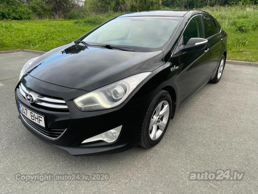 Melns Hyundai i40 2012 Tallina, ar dzinēja tilpumu 1.70 L un nobraukumu 264 tūkst. km par 3600 €, foto 5 vietnē AUTOMOTO.COM.LV