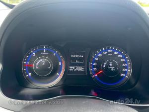 Melns Hyundai i40 2012 Tallina, ar dzinēja tilpumu 1.70 L un nobraukumu 264 tūkst. km par 3600 €, foto 15 vietnē AUTOMOTO.COM.LV