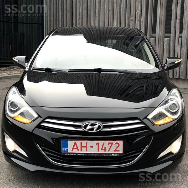 Черный Хендай и40 2012 в Рига, объемом двигателя 1.70 л и пробегом 305 тыс. км за 4750 €, фото 2 на AUTOMOTO.COM.LV