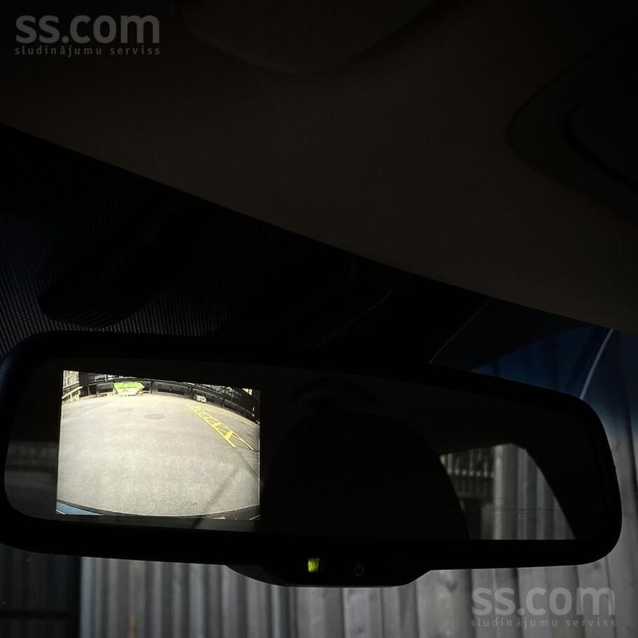 Black Hyundai i40 2012 in Riga, with an engine capacity of 1.70 L and mileage of 305 thousand km for 4750 €, photo 12 on AUTOMOTO.COM.LV