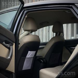 Black Hyundai i40 2012 in Riga, with an engine capacity of 1.70 L and mileage of 305 thousand km for 4750 €, photo 16 on AUTOMOTO.COM.LV