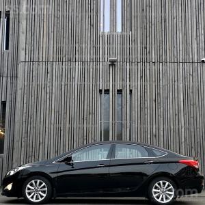 Black Hyundai i40 2012 in Riga, with an engine capacity of 1.70 L and mileage of 305 thousand km for 4750 €, photo 17 on AUTOMOTO.COM.LV